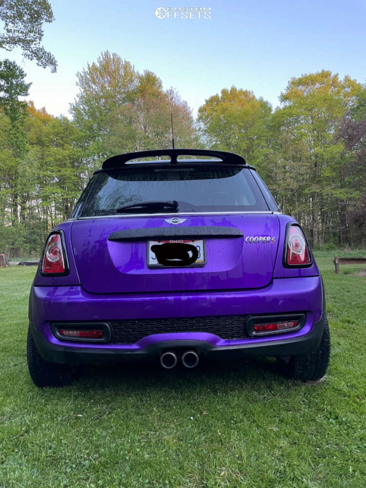 2012 Mini Cooper Wheel Offset Nearly Flush Stock | 1686500 | Custom Offsets