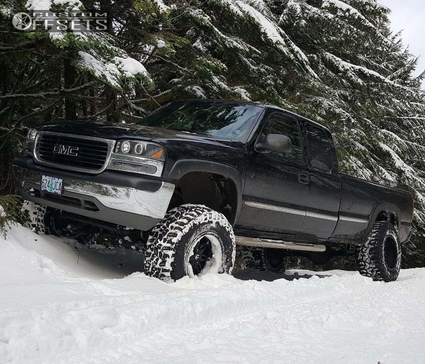 2000 GMC Sierra 2500 with 18x12 -44 Fuel Hostage and 305/70R18 Cooper ...