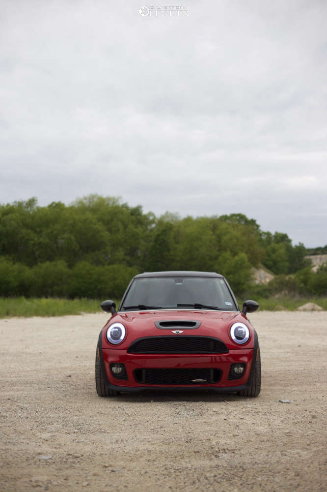 2008 Mini Cooper with 17x8 40 Rotiform Rse and 215/45R17 Pirelli Pzero ...
