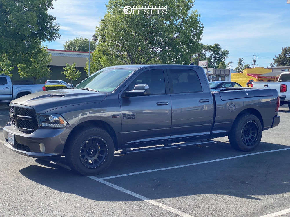 2017 Ram 1500 with 20x10 -18 Method Mr305 and 33/12.5R20 Nitto Ridge ...