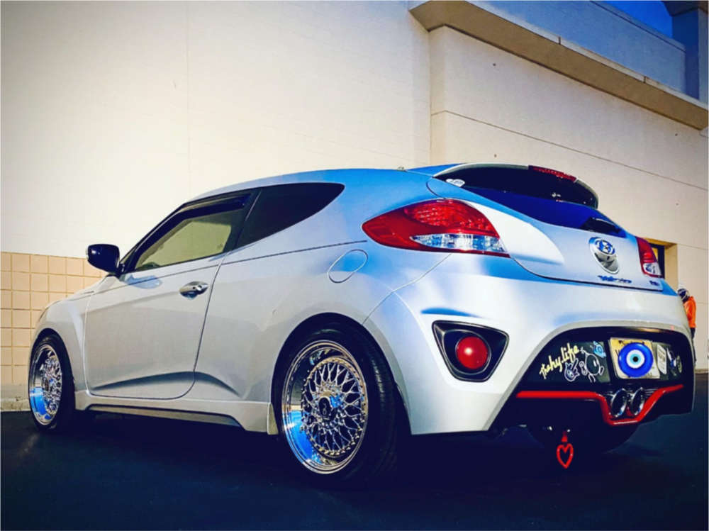 2014 Hyundai Veloster with 18x8.5 30 JNC Jnc004s and 225/40R18 Pirelli ...