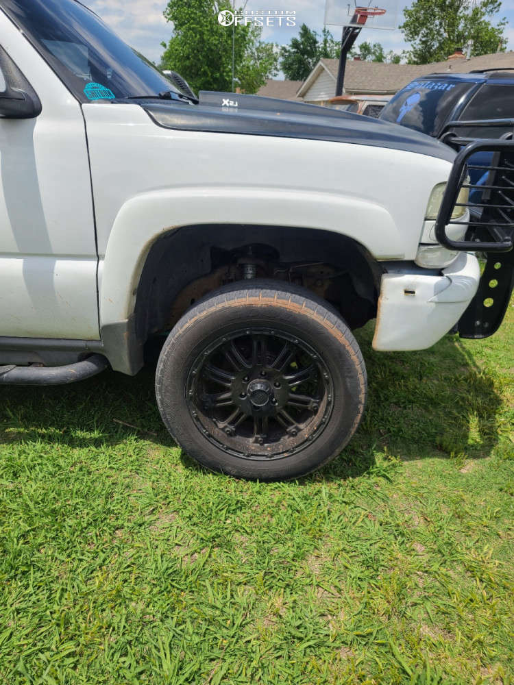 2003 Chevrolet Suburban 1500 with 20x10 0 XD Xd795 and 255/50R20 ...