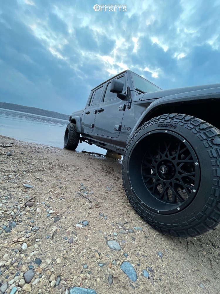 2021 Jeep Gladiator with 22x12 -51 Vision Rocker and 35/12.5R22 Kenda ...