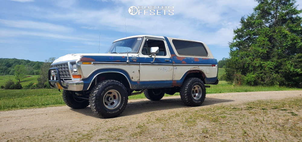 1979 Ford Bronco with 15x10 -50 US Mags Indy and 33/12.5R15 Dick Cepek ...