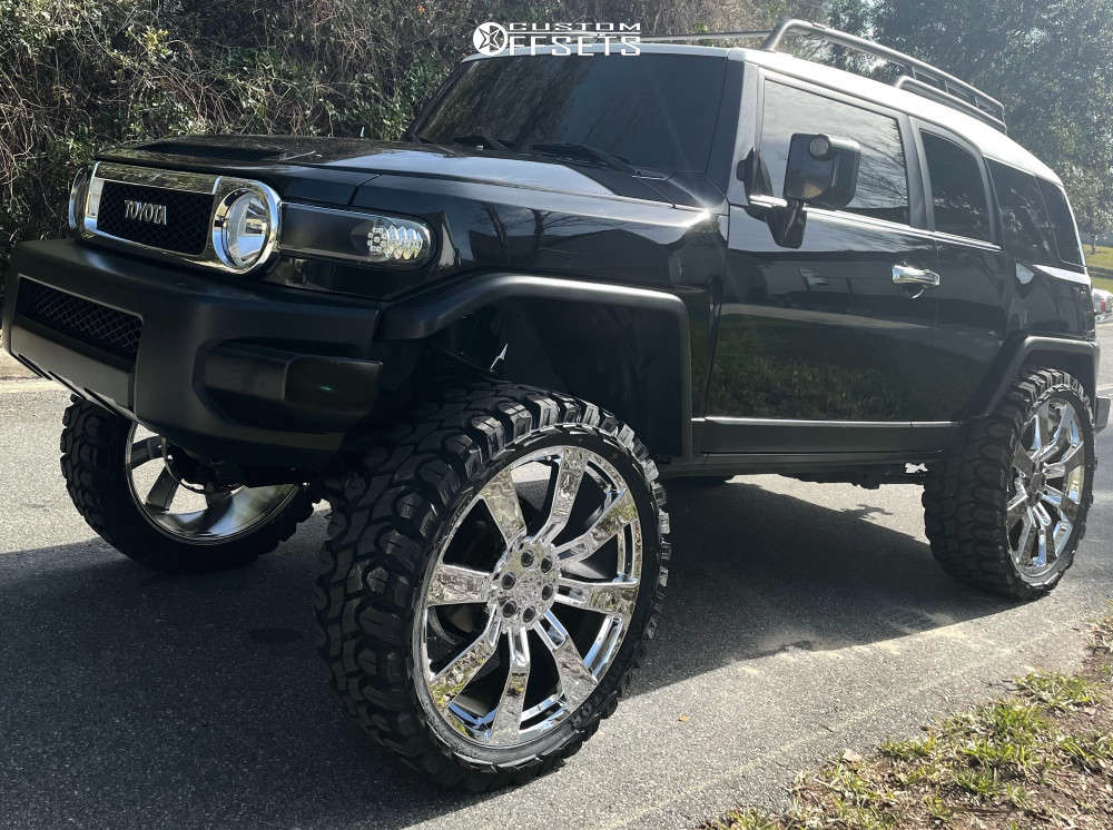 2007 Toyota FJ Cruiser with 26x10 31 OE Revolution G02 and 37/13.5R26 ...