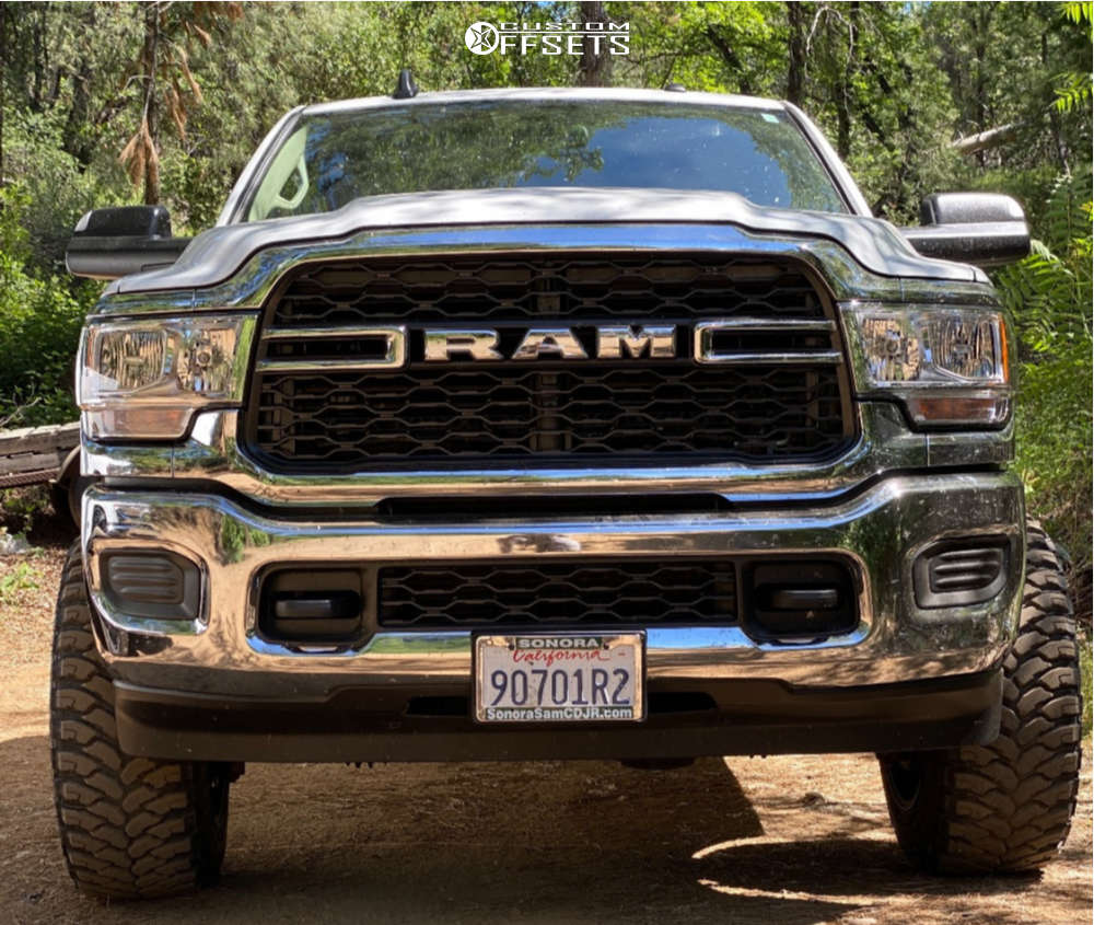 2019 Ram 3500 with 20x12 -51 Vision Rocker and 35/12.5R20 Comforser ...