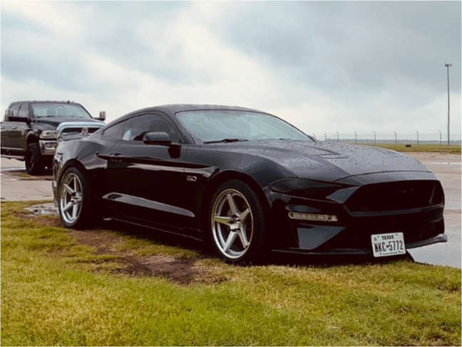 2018 Ford Mustang with 19x9.5 20 Ferrada FR3 and 245/40R19 Continental ...