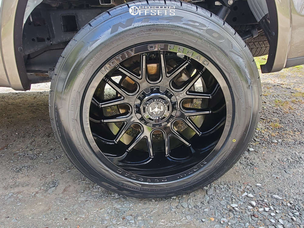 2019 Ford F-150 with 20x12 -44 Motiv Offroad Magnus and 305/50R20 Nitto ...