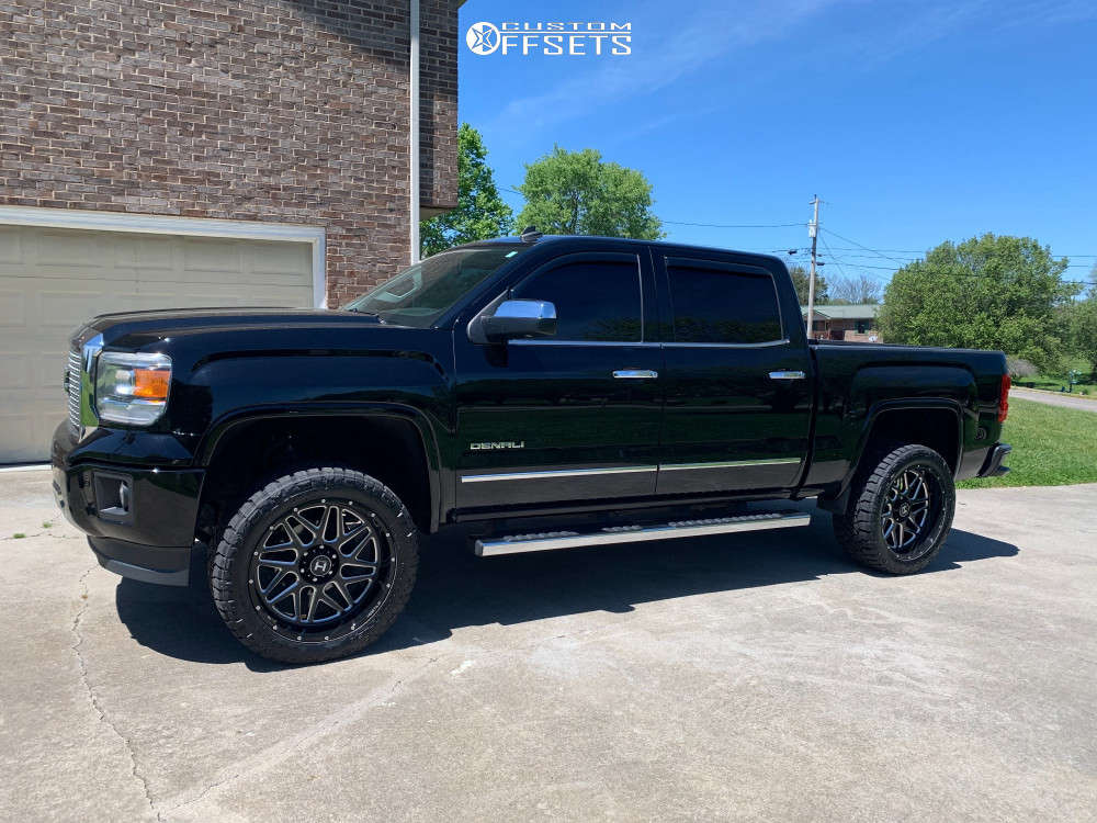 2014 GMC Sierra 1500 with 22x10 -25 Hostile H108 and 33/12.5R22 Nitto Ridge Grappler and ...