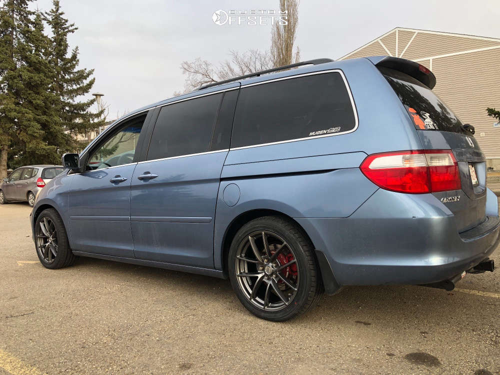 2006 Honda Odyssey with 19x8.5 32 FRD Performance Wheels FRD and 245 ...