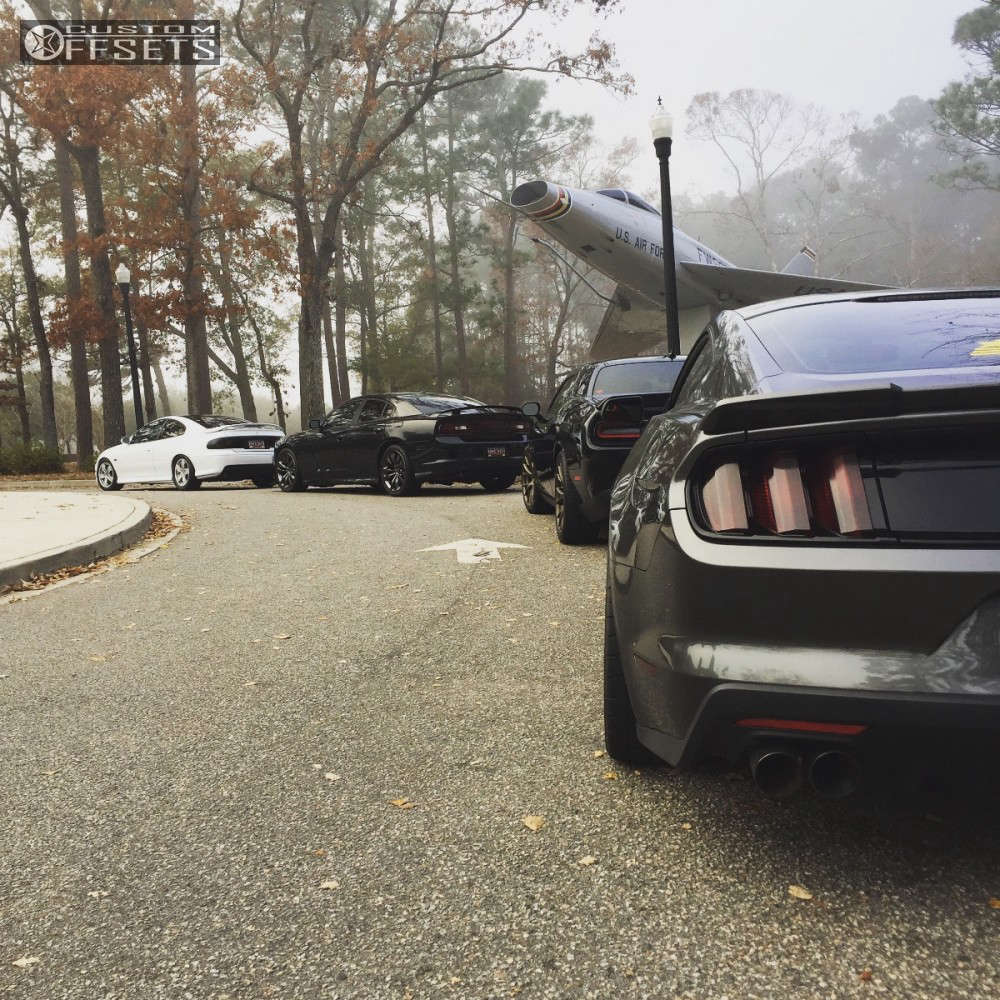 2015 Ford Mustang with 20x9.5 0 Ruff R1 and 27/10.5R20 Nitto NT555 G2 ...