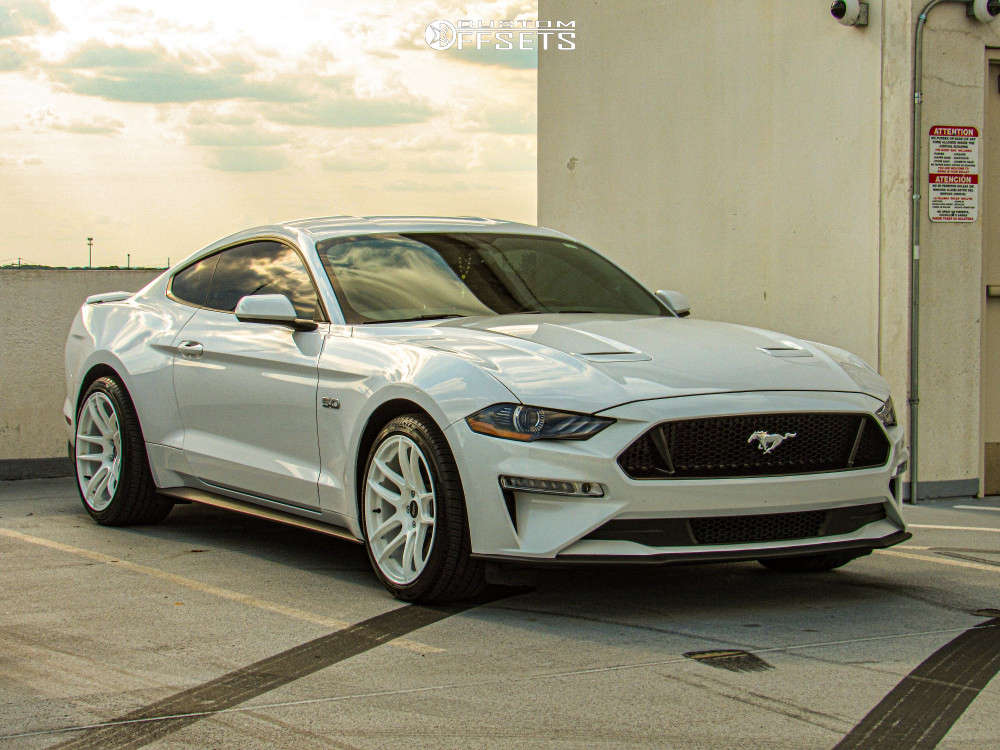 2019 Ford Mustang with 19x9.5 22 ESR Cs8 and 245/45R19 Bridgestone ...