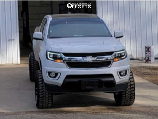 2019 Chevrolet Colorado with 22x12 -44 RBP 80r and 33/12.5R22 RBP ...
