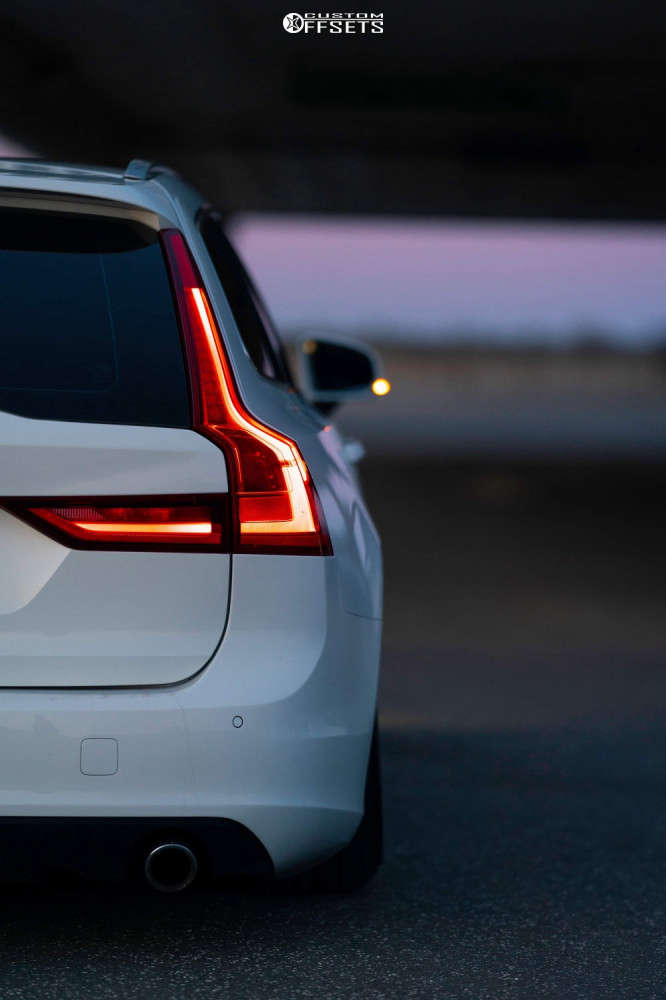 2018 Volvo V90 with 20x10 38 ABS Wheels F23 and 235/30R20 Achilles At ...