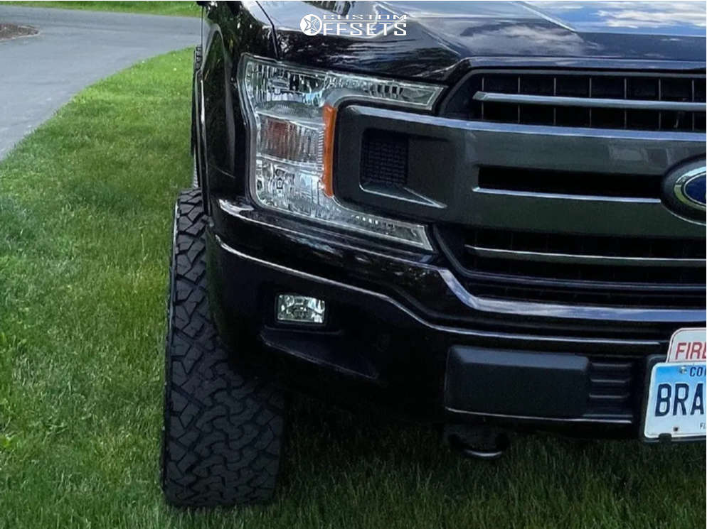 2018 Ford F-150 with 22x10 -19 Vision Razor and 35/12.5R22 Venom Power ...