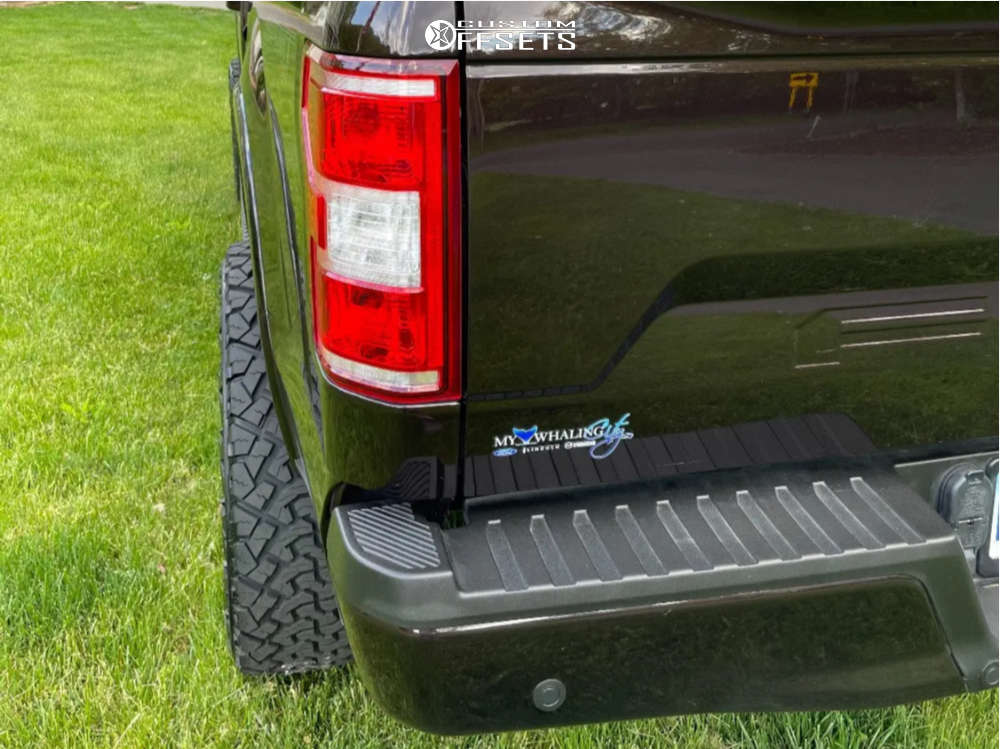 2018 Ford F-150 with 22x10 -19 Vision Razor and 35/12.5R22 Venom Power ...