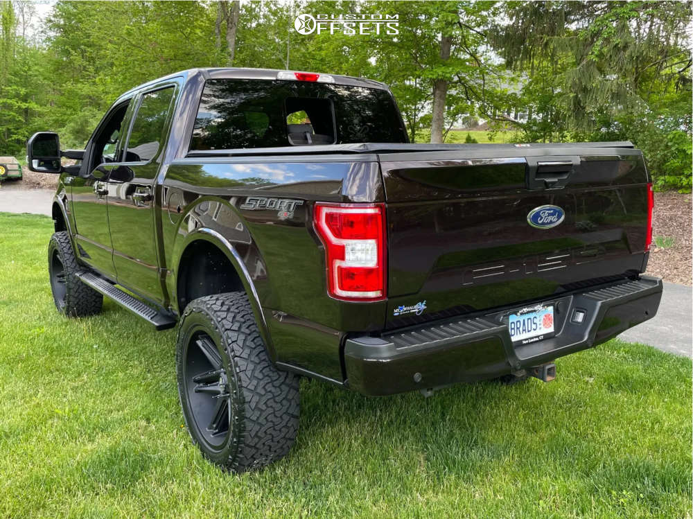 2018 Ford F-150 with 22x10 -19 Vision Razor and 35/12.5R22 Venom Power ...