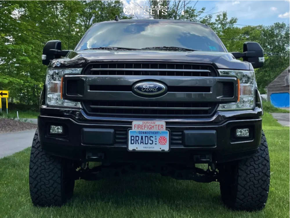 2018 Ford F-150 with 22x10 -19 Vision Razor and 35/12.5R22 Venom Power ...