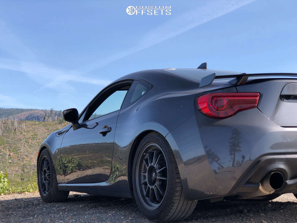 2020 Toyota 86 with 17x9 40 Konig Hypergram and 245/45R17 Michelin ...