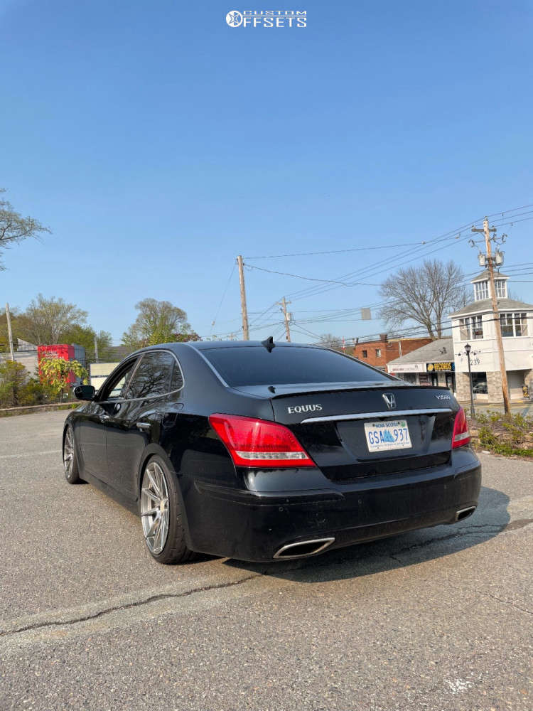 2012 Hyundai Equus with 20x9 30 Verde Insignia and 245/40R20 Firestone ...