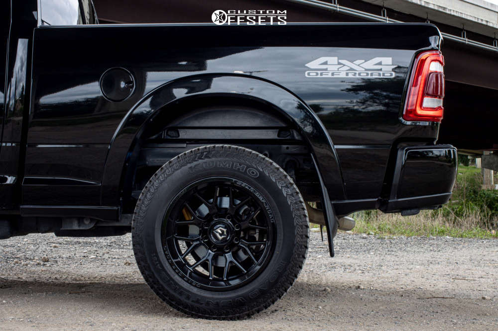 2019 Ram 2500 with 20x12 -44 Gear Off-Road Raid and 35/12.5R20 Kumho ...