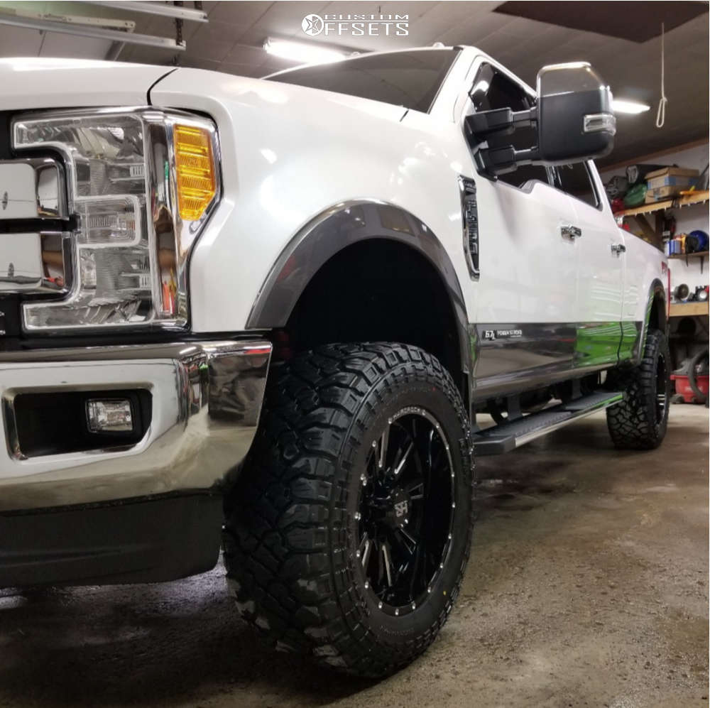2017 Ford F-250 Super Duty with 20x10 -19 Hardrock Spine Xposed and 35/ ...