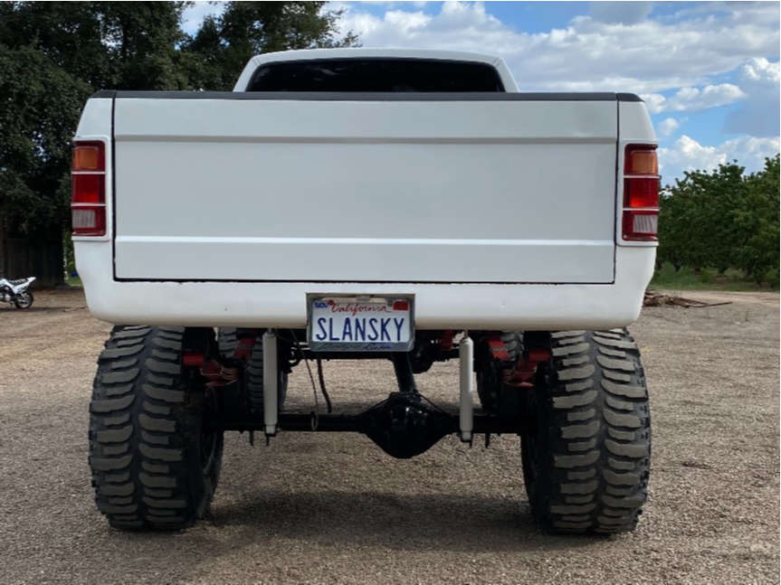 1988 Dodge Dakota with 15x14 -102 Weld Super Singles and 35/14.5R15 ...