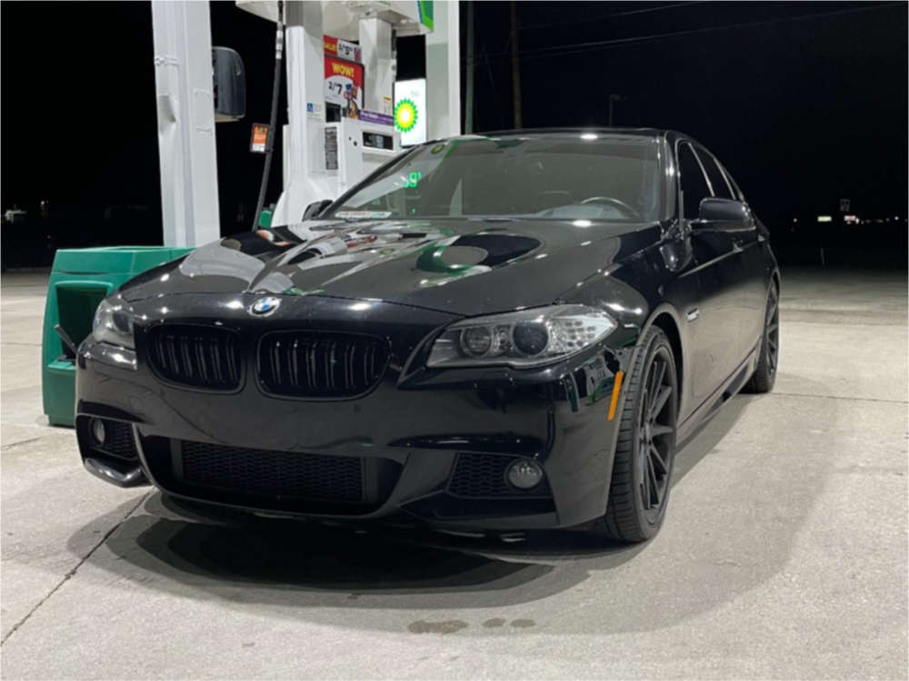 2013 BMW 550i XDrive with 20x9 15 Rohana Rc10 and 255/35R20 Continental ...