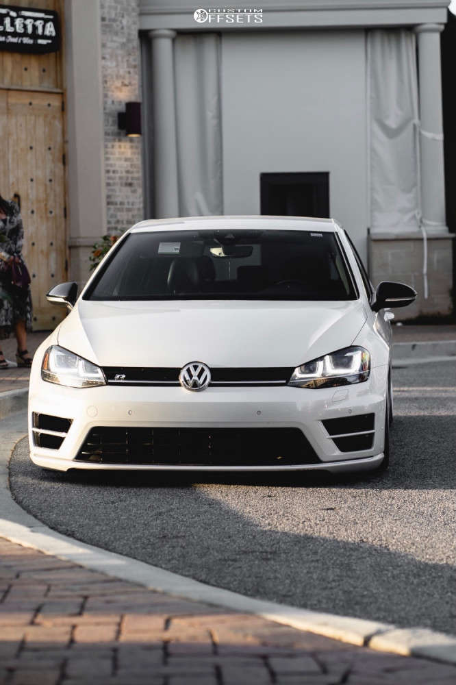 2017 Volkswagen Golf R with 19x8.5 43 BBS Lm and 225/35R19 Achilles Atr ...