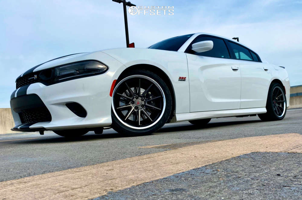 2019 Dodge Charger with 20x9 15 Ferrada CM2 and 275/35R20 Nitto Nt555 ...