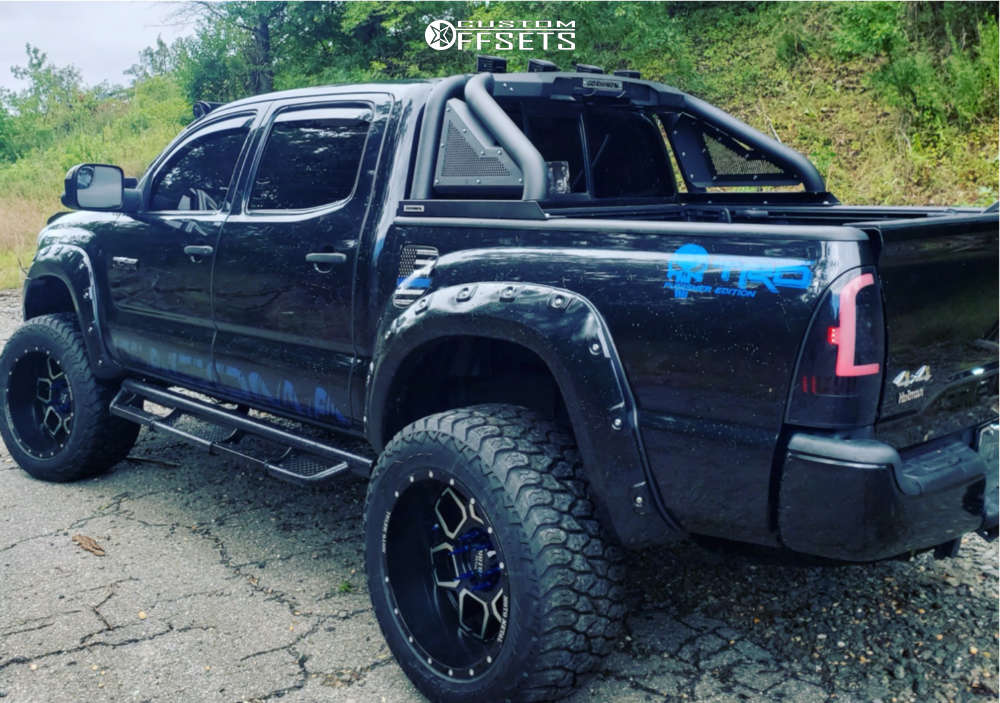 2010 Toyota Tacoma with 20x12 0 Moto Metal M0803 and 33/12.5R20 ...