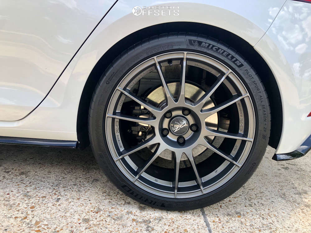 2019 Volkswagen Golf R with 19x8.5 47 OZ Racing Ultraleggera HLT and ...