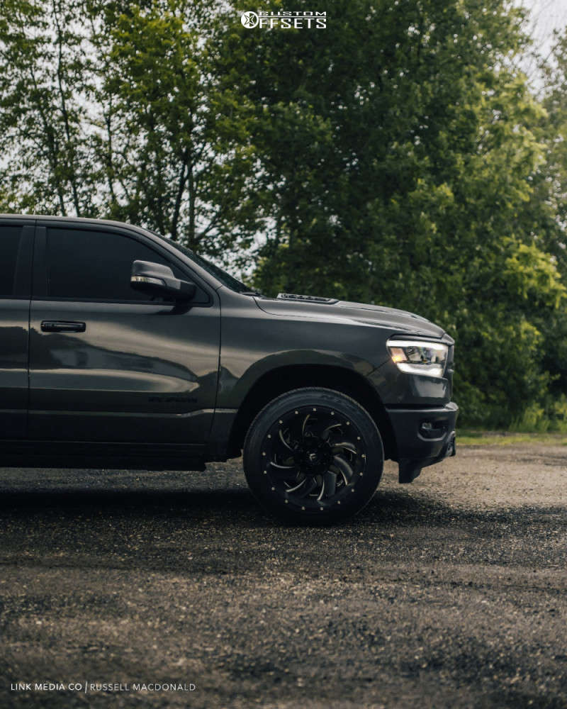 2021 Ram 1500 with 22x14 -76 Fuel Cleaver and 305/45R22 Nitto Nt420v ...