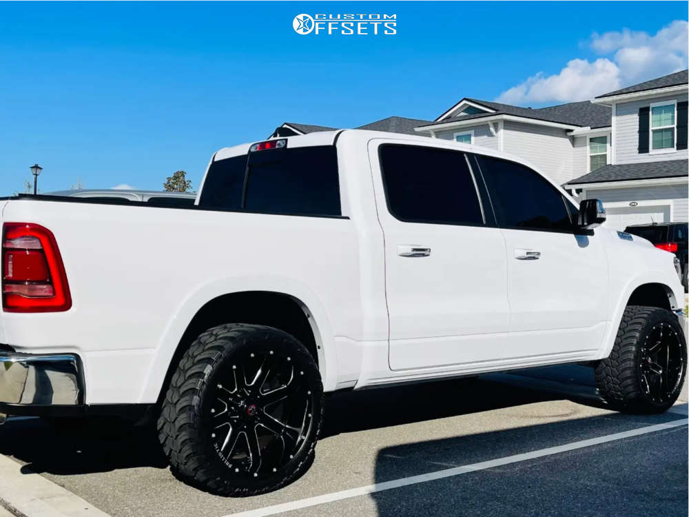 2020 Ram 1500 with 22x12 -50 Ballistic Rage and 33/12.5R22 AMP Mud ...
