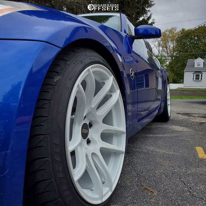 2003 Nissan 350Z with 18x9.5 22 ESR Cs8 and 255/35R18 Federal SS595 and ...