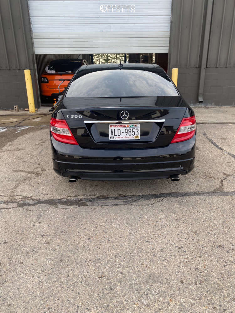 2008 Mercedes-Benz C300 with 18x9 34 JNC Jnc005 and 245/45R18 ...