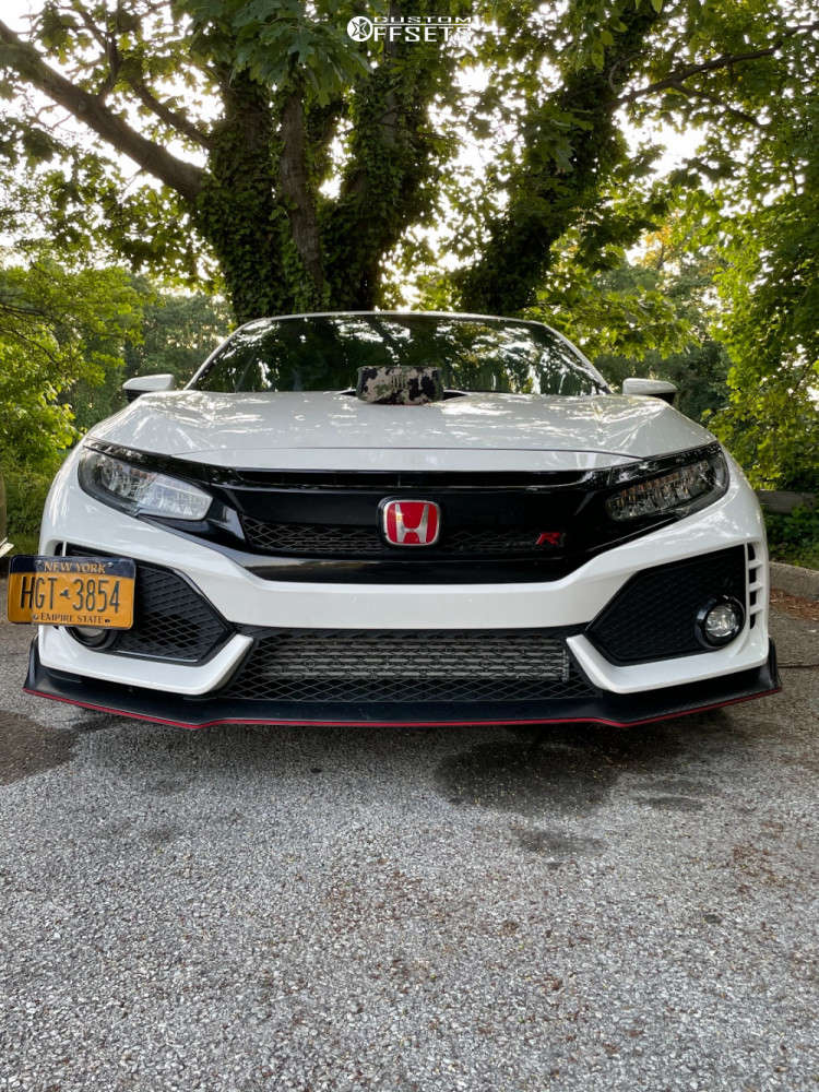 2019 Honda Civic Wheel Offset Nearly Flush Stock | 1712235 | Custom Offsets