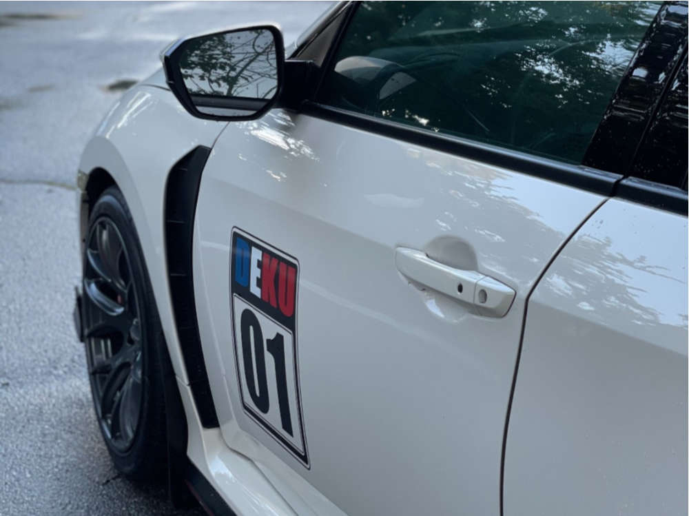 2019 Honda Civic with 18x9.5 35 ESR Sr12 and 245/40R18 Crosswind All ...