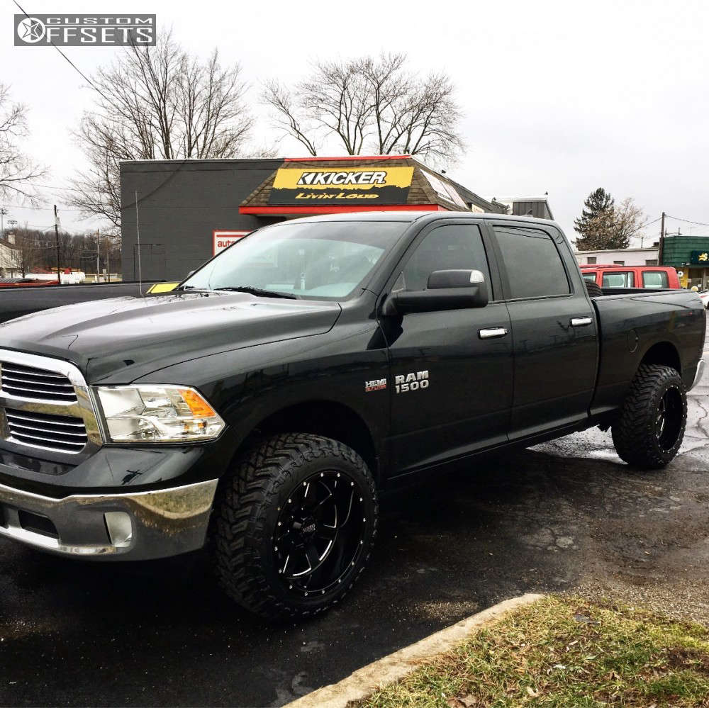 2015 Ram 1500 with 20x12 -44 Moto Metal MO962 and 33/12.5R20 Atturo ...