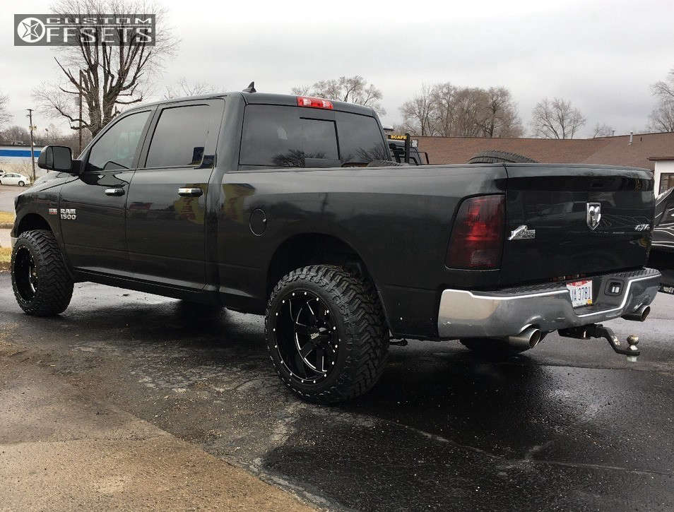 2015 Ram 1500 with 20x12 -44 Moto Metal MO962 and 33/12.5R20 Atturo ...