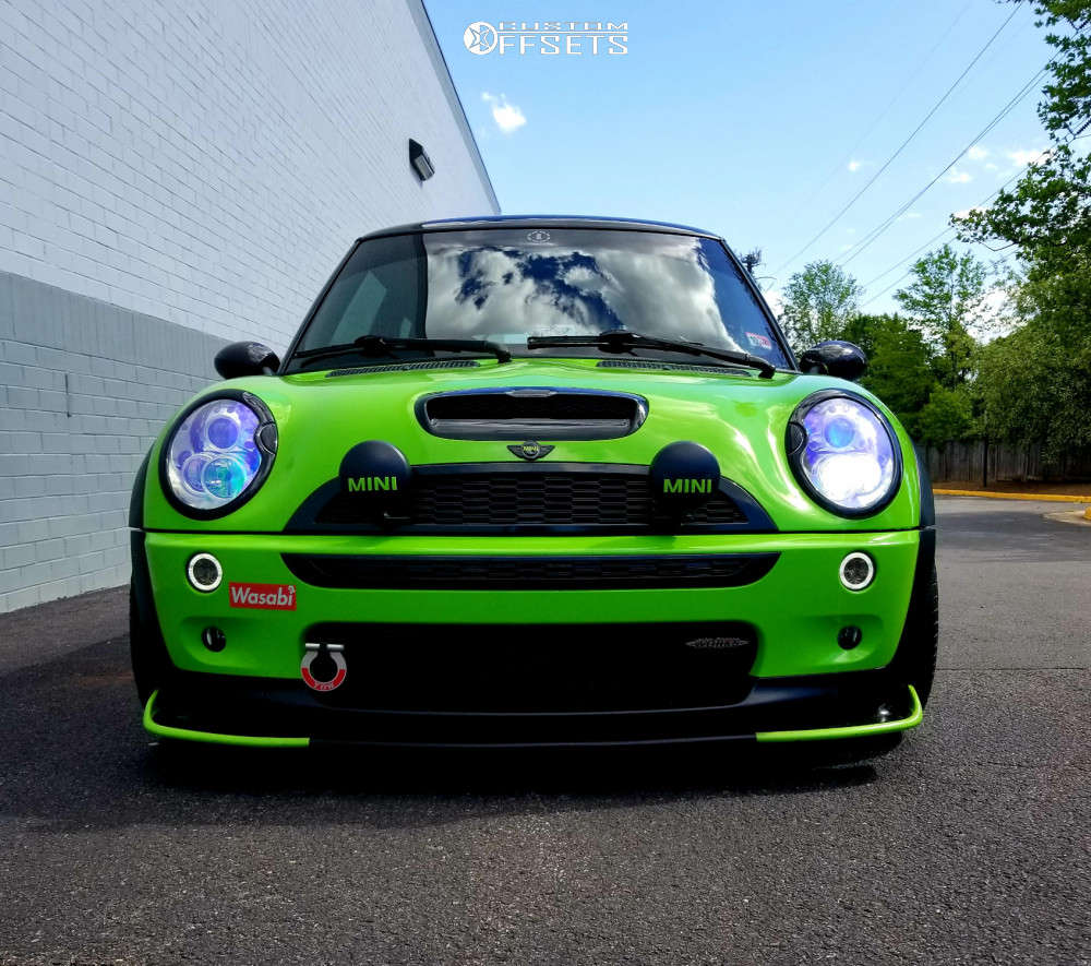 2006 Mini Cooper Wheel Offset Tucked Coilovers | 1712781 | Custom Offsets