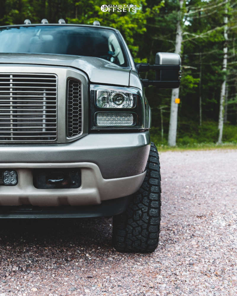 2004 Ford Excursion with 20x10 -25 ARKON OFF-ROAD Caesar and 33/12.5R20 ...