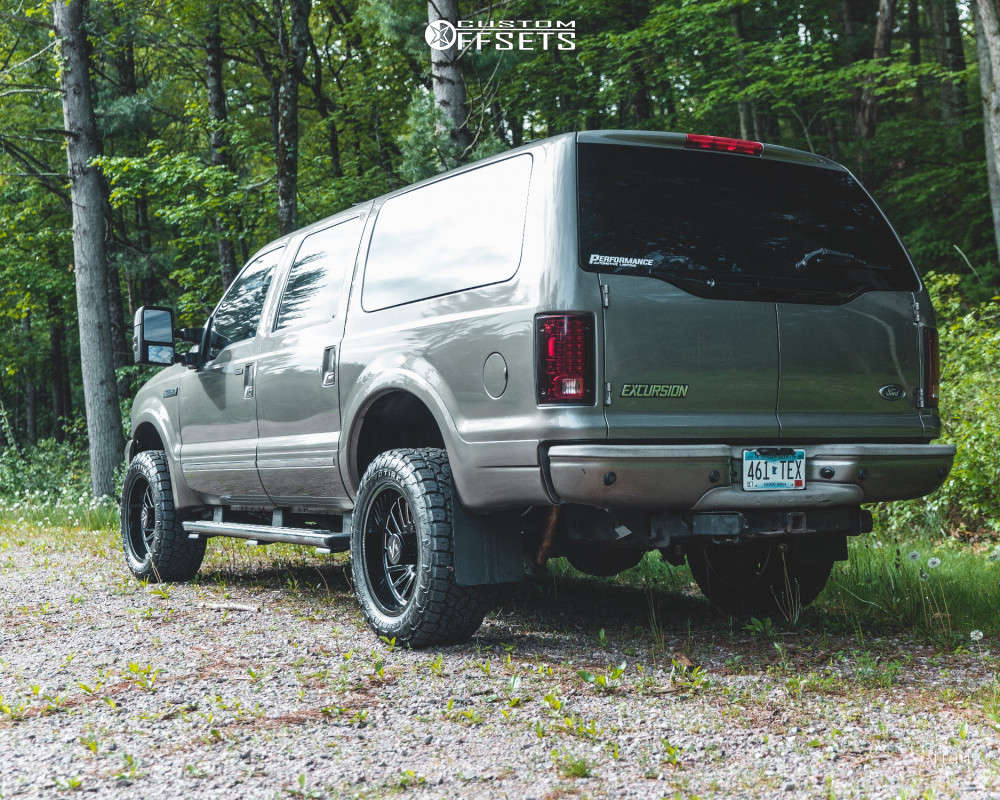 2004 Ford Excursion with 20x10 -25 ARKON OFF-ROAD Caesar and 33/12.5R20 ...