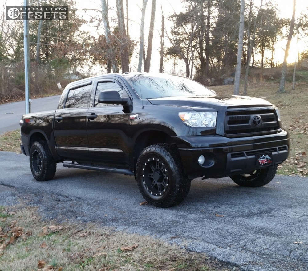 2012 Toyota Tundra with 18x9 0 Pro Comp Series 31 and 275/70R18 ...