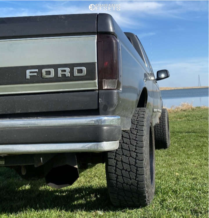 1995 Ford F-250 with 20x12 -44 Red Dirt Road Rd01 and 33/12.5R20 Nitto ...