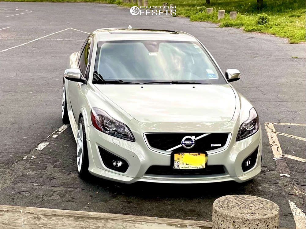 2011 Volvo C30 with 18x8.5 45 Rotiform Flg and 235/40R18 Achilles 868 ...