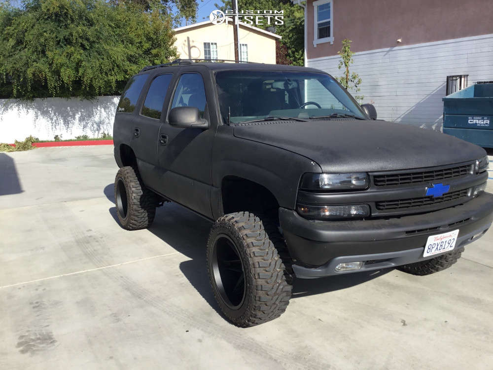 2004 Chevrolet Tahoe with 20x12 -51 Vision Razor and 33/12.5R20 Federal ...