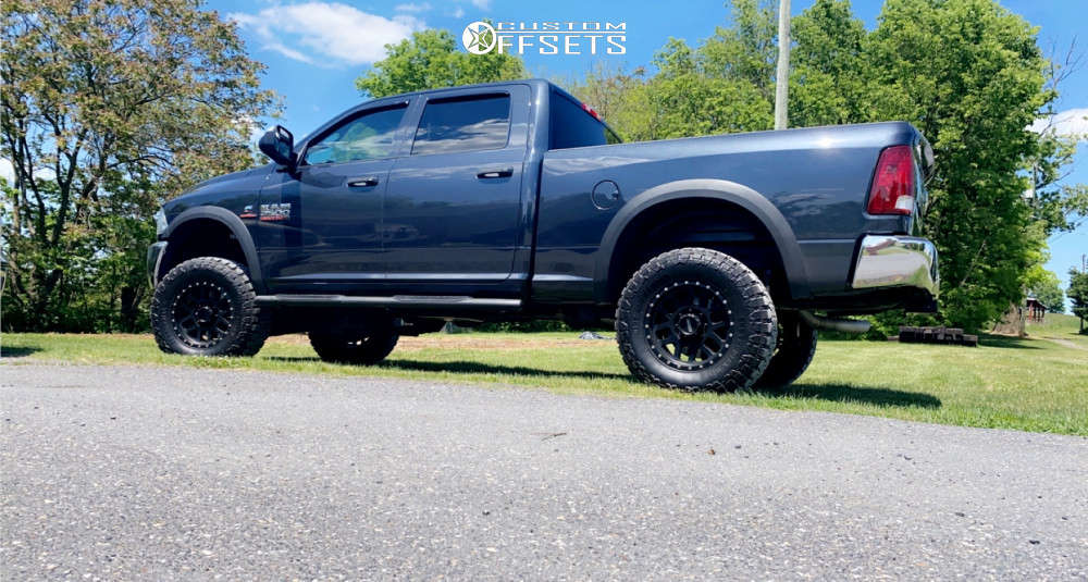 2015 Ram 2500 with 18x9 -12 Method Mesh and 35/12.5R18 Centennial Dirt ...