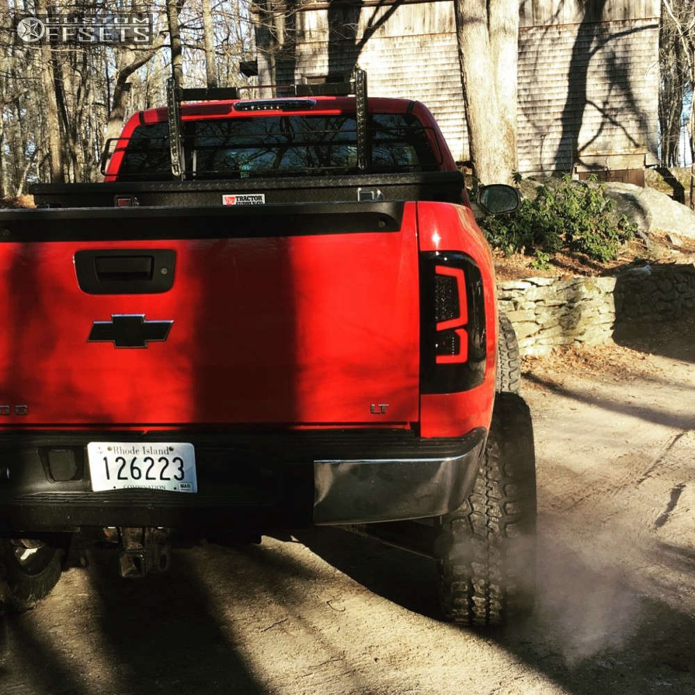 2009 Chevrolet Silverado 1500 with 20x12 -44 XD Xd820 and 35/12.5R20 ...