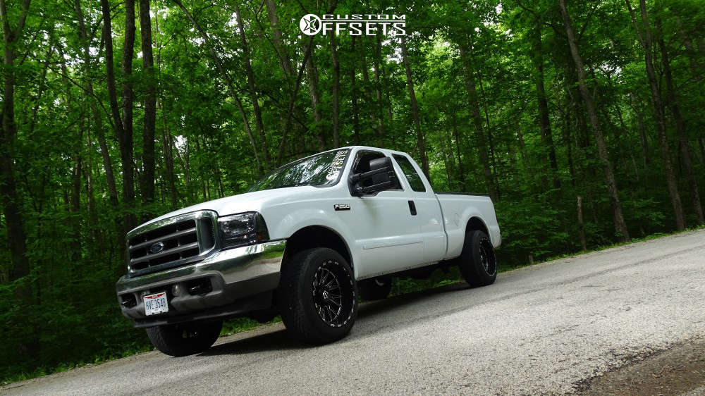 2003 Ford F-250 Super Duty with 20x12 -44 TIS 547BM and 32/10.5R20 Toyo ...